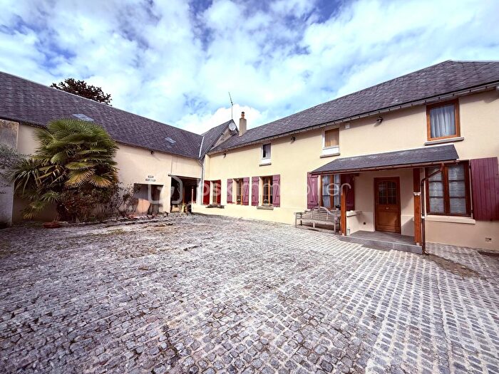 Maison à vendre - Grisy-les-Plâtres - 8 pièces - 5 chambres