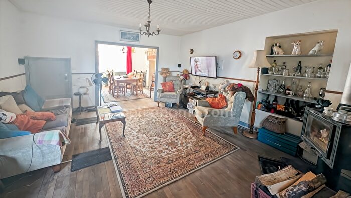 Maison à vendre - Savignac-Lédrier - 5 pièces - 4 chambres