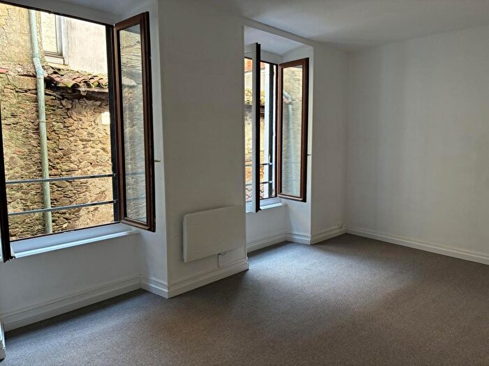 Saint-Léonard-de-Noblat : Appartement 2 pièces à louer