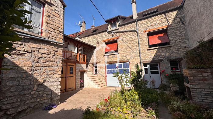 Maison 7 pièces à vendre à Verneuil-sur-Seine, Centre-ville, Gare