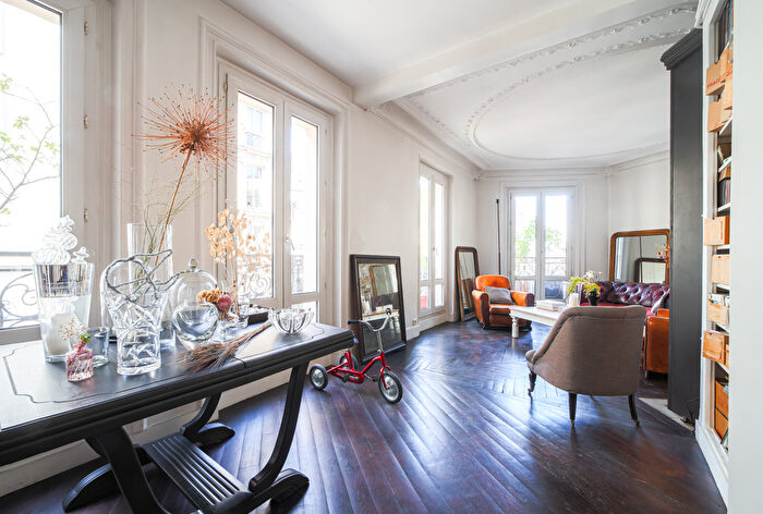 Appartement 6 pièces à vendre à Paris 18ème, Barbès, Château Rouge