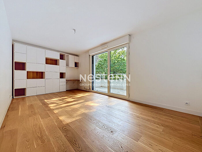 Issy-les-Moulineaux, Les Iles, La Ferme : Appartement 3 pièces à vendre