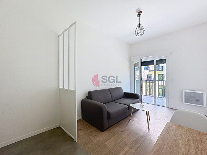 Palaiseau, Est : Appartement 1 pièce à louer