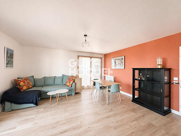 Asnières-sur-Seine, Coubertin : Appartement 3 pièces à louer