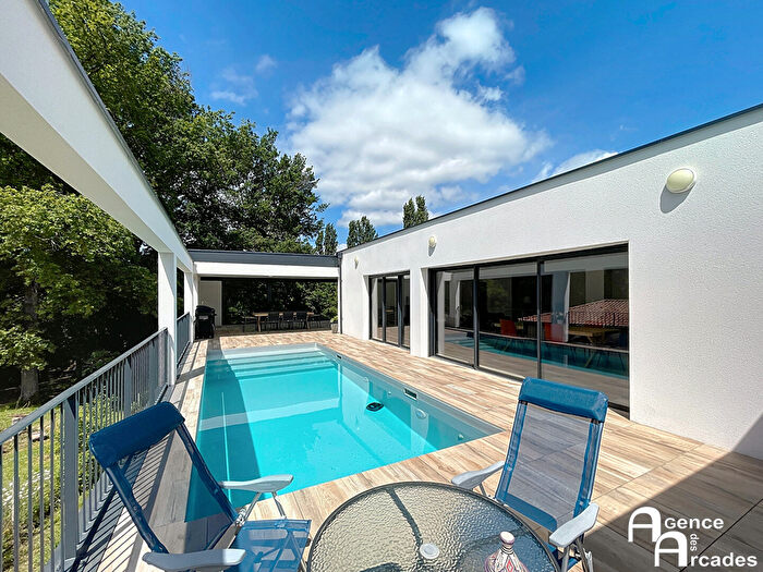 Créon : Maison 12 pièces à vendre