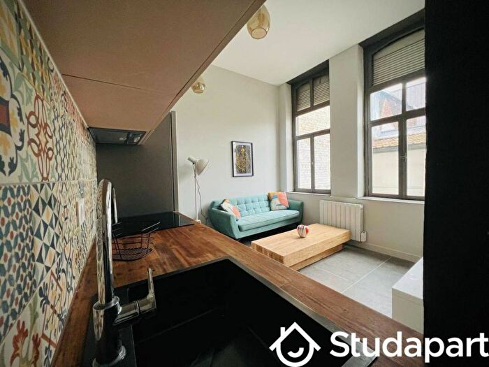 Appartement à louer - Caulier, Lille - 1 pièce - 3 chambres