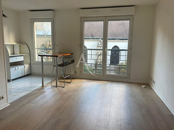 Nogent-sur-Marne, Nogent Village : Appartement 1 pièce à louer