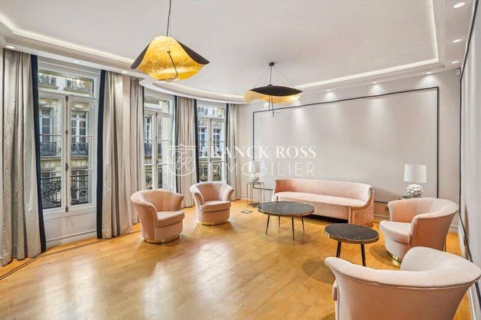 Appartement 5 pièces à louer à Paris 8ème arrondissement