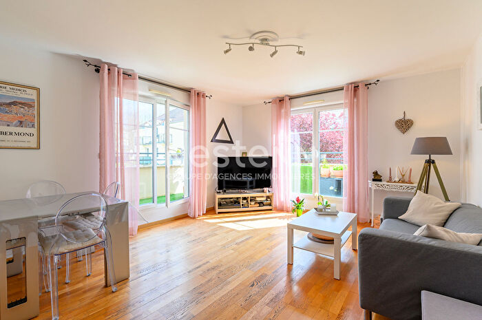 Appartement à vendre - Bussy-Saint-Georges, Violennes, Village - 4 pièces - 3 chambres