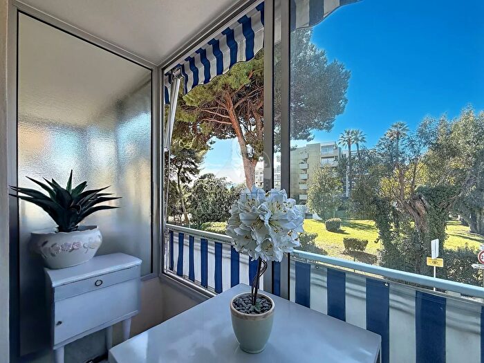 Appartement à vendre - Cannes, Croix des Gardes - 2 pièces - 1 chambre