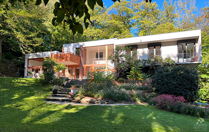 Maison à vendre - Rueil-Malmaison, Jonchere, Malmaison, Saint-Cucufa - 6 pièces - 4 chambres