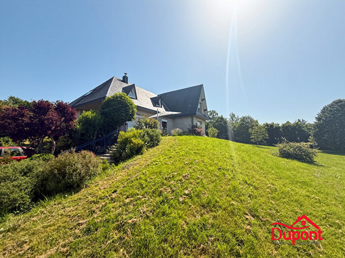 Maison 8 pièces à Les Mazures, à vendre