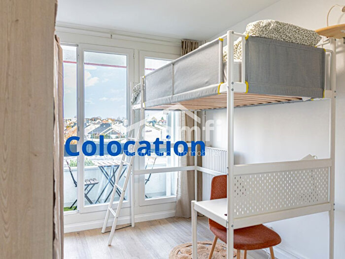 Appartement à louer - Fleury-les-Aubrais, Centre-ville, Lamballe - 1 pièce - 1 chambre