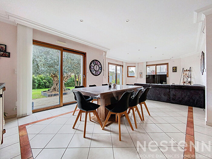 Maison à vendre - Quéven - 6 pièces - 5 chambres