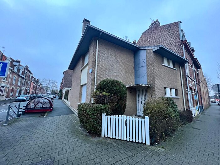 Maison à vendre - Lille, Lille-Sud - 5 pièces - 4 chambres