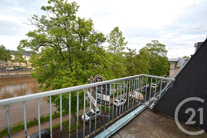 Appartement à louer - Laval, Avesnières - 1 pièce