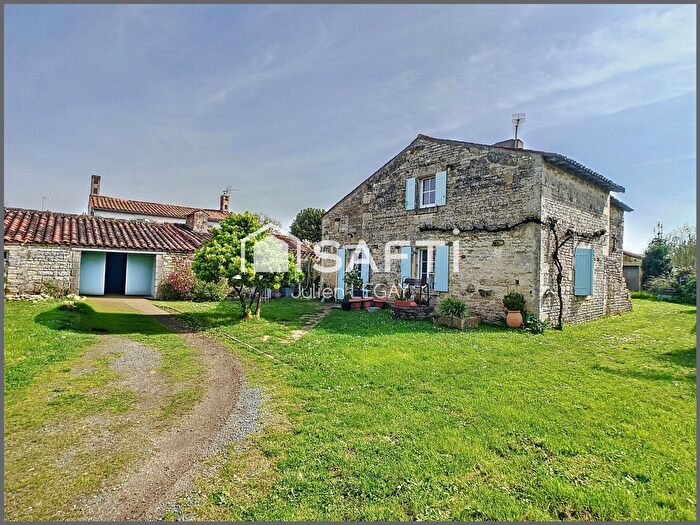 Le Mazeau : Maison 6 pièces à vendre