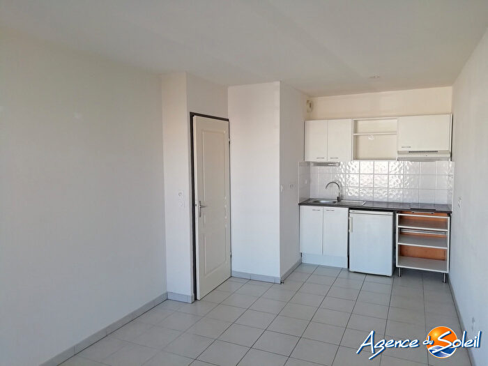 Appartement à louer - Béziers - 2 pièces - 1 chambre
