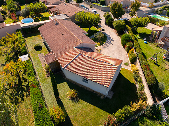 Maison à vendre - Charmes-sur-Rhône - 6 pièces - 4 chambres