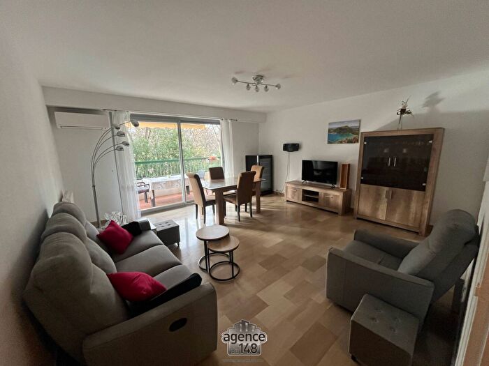 Appartement à louer - Marseille ème - 3 pièces - 2 chambres