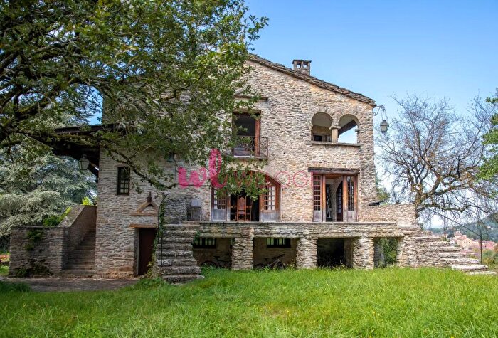 Maison à vendre - Crémieu - 7 pièces - 3 chambres