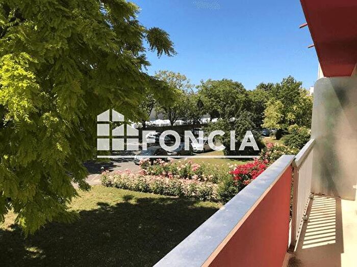 Appartement à louer - Grand Pigeon-Deux Croix-Banchais, Angers - 3 pièces - 2 chambres