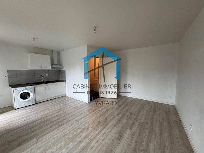 Appartement 1 pièce à louer - Izieux-La Varizelle-La Chabure-Le Creux, Saint-Chamond