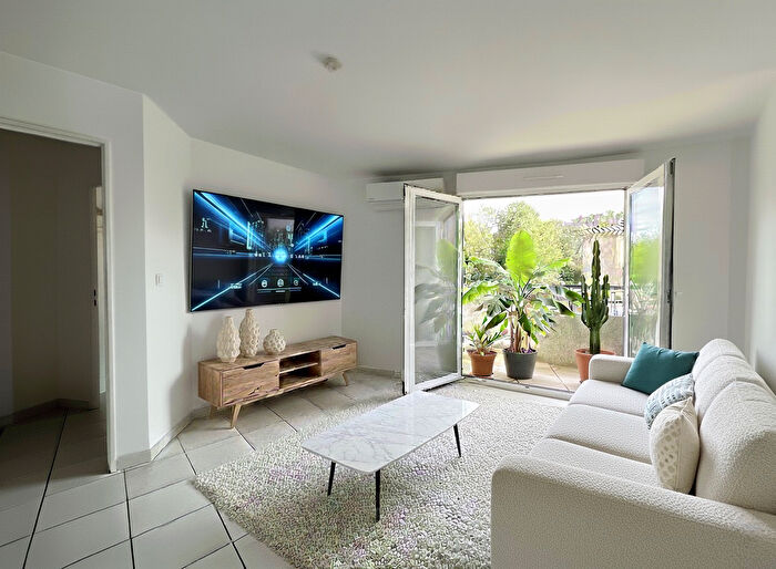 Appartement à vendre - Marseille e , La Blancarde - 3 pièces - 2 chambres