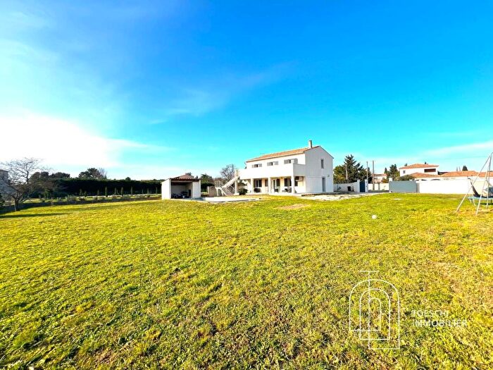 Maison à vendre - Arles, Centre-ville - 7 pièces - 5 chambres