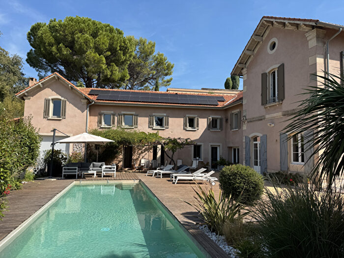 Maison 9 pièces à Villeneuve-lès-Avignon, Tuilères, Vieux Moulin, Pont d'Avignon, à vendre