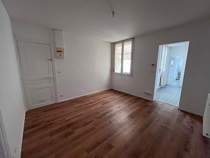 Cernay Jamin-Jean Jaurès-Epinettes, Reims : Appartement 2 pièces à louer