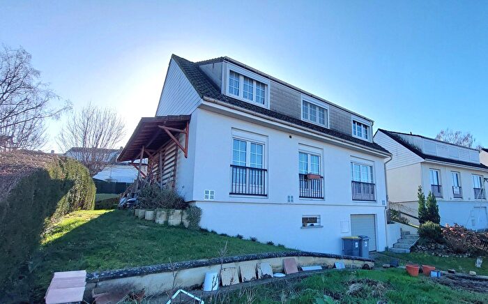 Maison à vendre - Meulan-en-Yvelines - 6 pièces - 5 chambres
