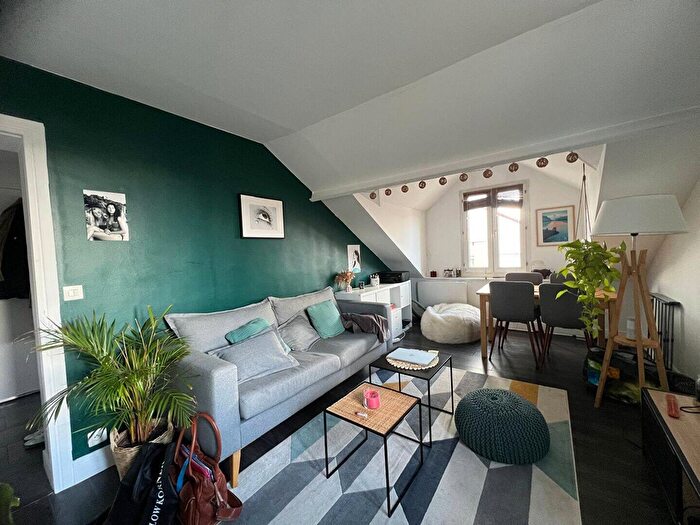 Appartement à louer - Varenne-Centre-Rive Charmante, Noisy-le-Grand - 2 pièces - 1 chambre