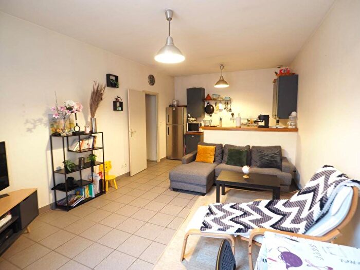 Appartement à louer - Valmy, Lyon ème arrondissement - 2 pièces - 1 chambre