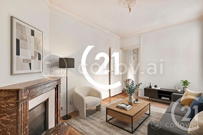 Appartement 2 pièces à vendre à Paris 18ème, Barbès, Château Rouge