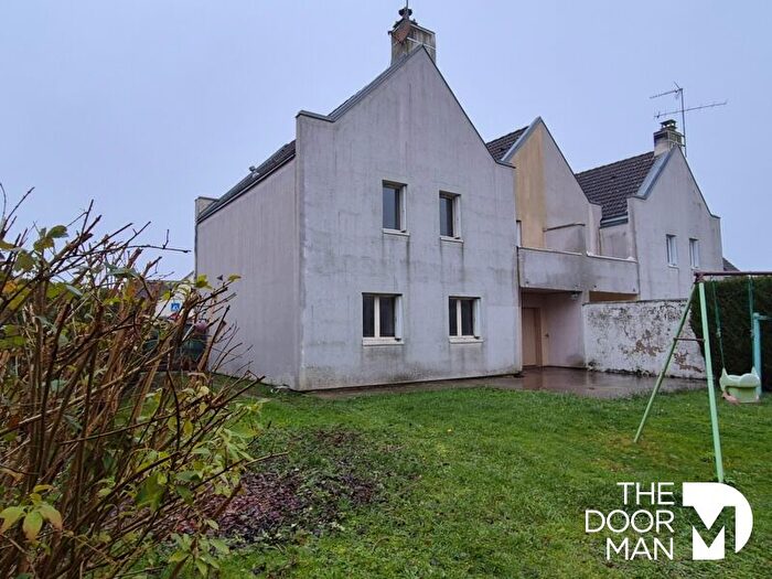 Maison à vendre - Bleury-Saint-Symphorien - 5 pièces - 4 chambres