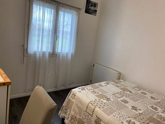 Appartement à louer - République-Gare-Porte de Paris, Saint-Denis - 1 pièce