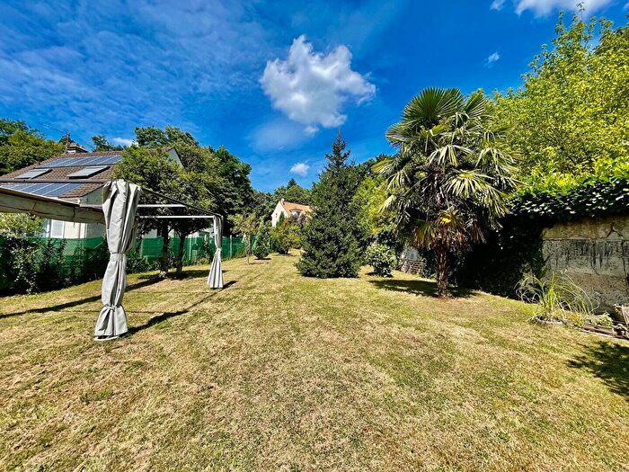 Maison à louer - Haut Montmorency Est - 8 pièces - 4 chambres