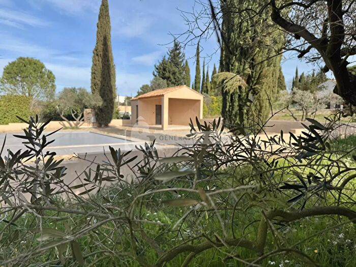 Maison à vendre - Fontvieille - 6 pièces - 5 chambres