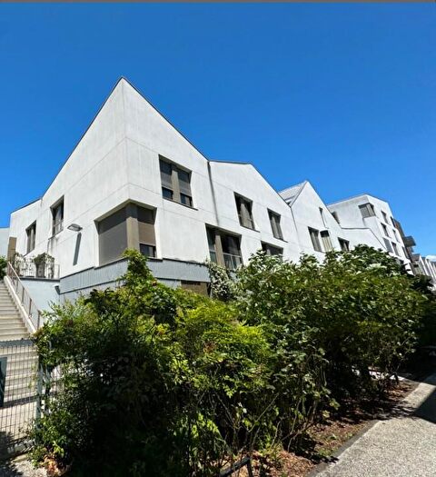 Maison à louer - Bordeaux, Bacalan, Bordeaux Maritime - 5 pièces - 3 chambres