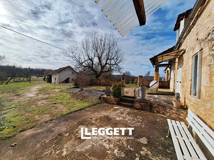 Maison à vendre - Salignac-Eyvigues - 7 pièces - 4 chambres