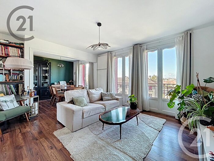 Appartement à vendre - Troyes, Saint-Martin - 4 pièces - 2 chambres