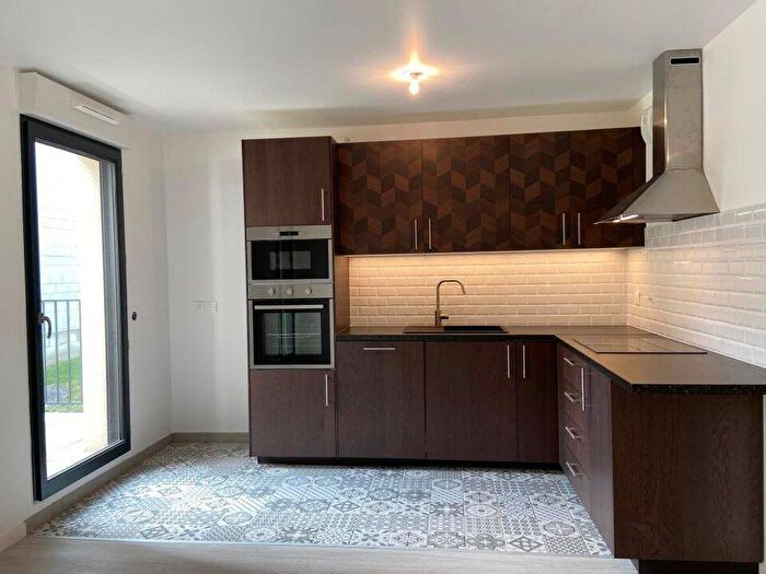 Appartement 4 pièces à louer - Centre, Nanterre