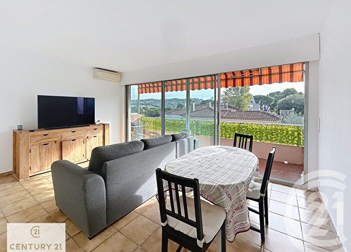 Appartement à vendre - Le Cannet, Aubarède - 4 pièces - 3 chambres