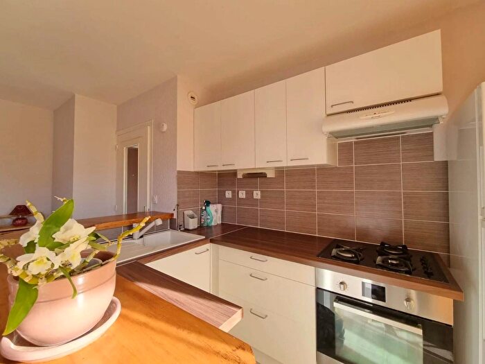 Appartement à louer - Vinay - 2 pièces - 1 chambre