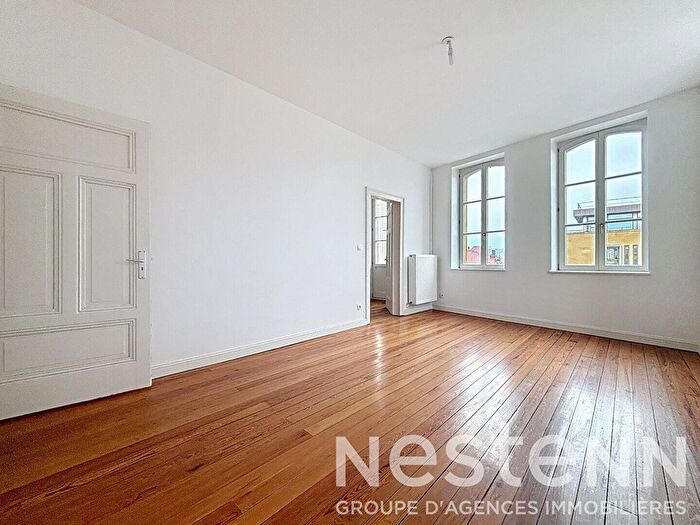 Appartement à louer - Centre-Ancienne Ville, Metz - 4 pièces - 3 chambres