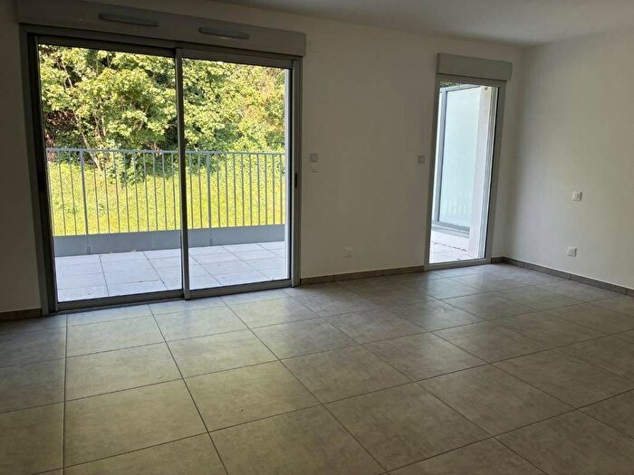 Côte Chaude-Montaud, Saint-Étienne : Appartement 1 pièce à louer