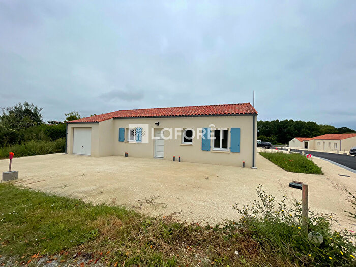 Maison à louer - Nieul-lès-Saintes - 4 pièces - 3 chambres