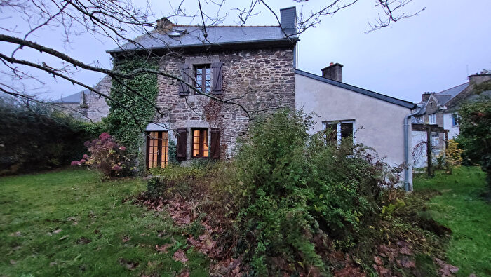 Maison à vendre - Plounévez-Quintin - 5 pièces - 3 chambres