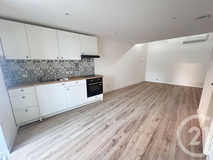 Appartement à louer - Montbazon - 2 pièces - 1 chambre